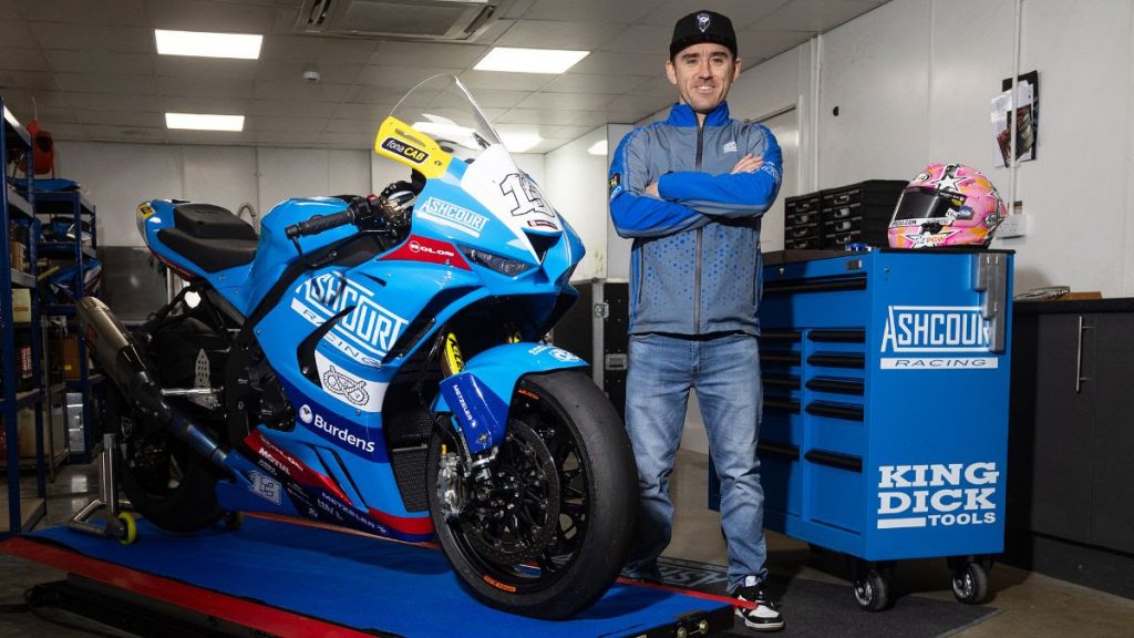 JOHNSTON CONFIRMS 2024 TT RETURN - World Racing News