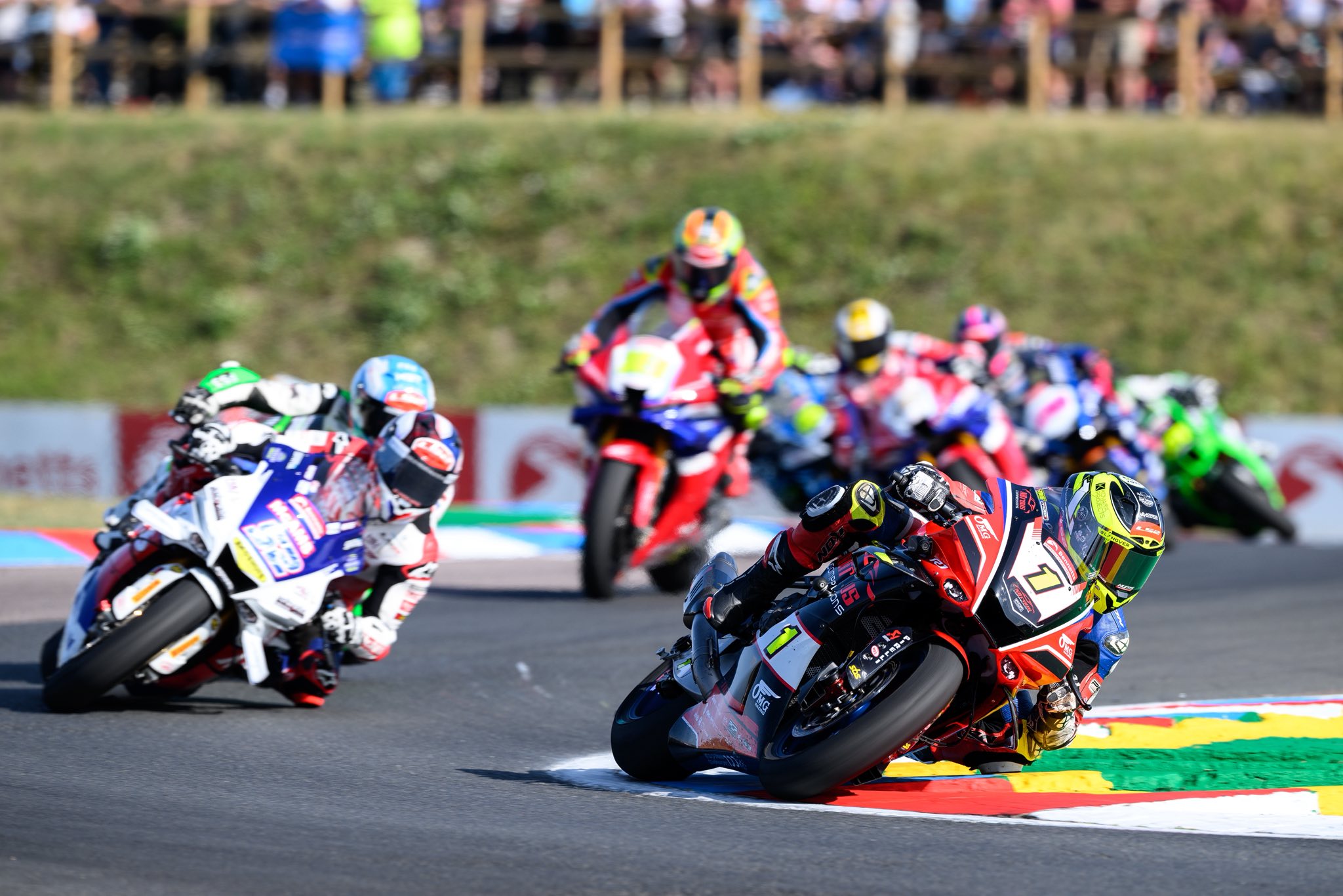 Thruxton Race 1 – Full Report - World Racing News