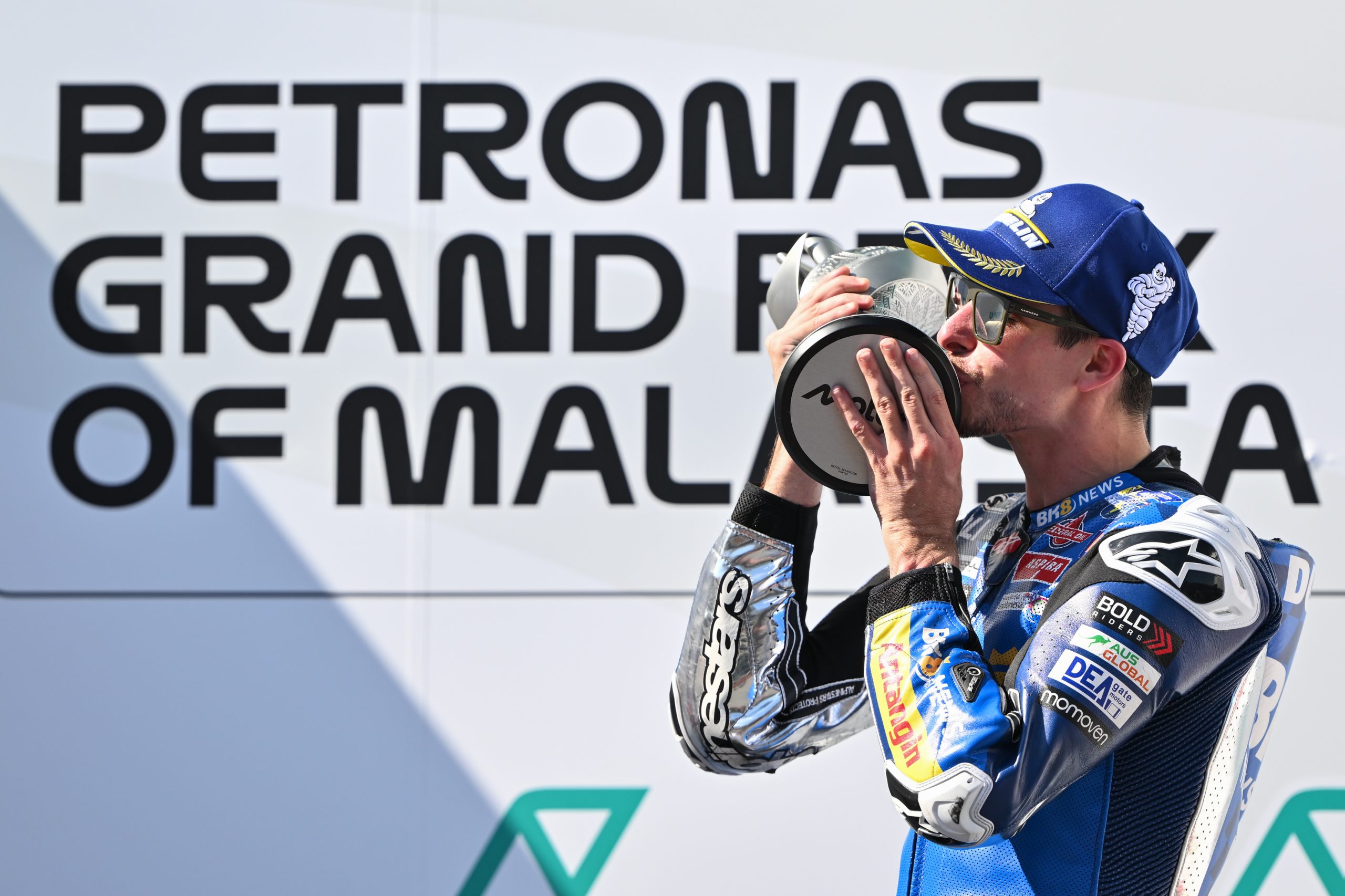 Alex Márquez Clinches Commanding Sepang Victory as Bagnaia’s Late DNF ...