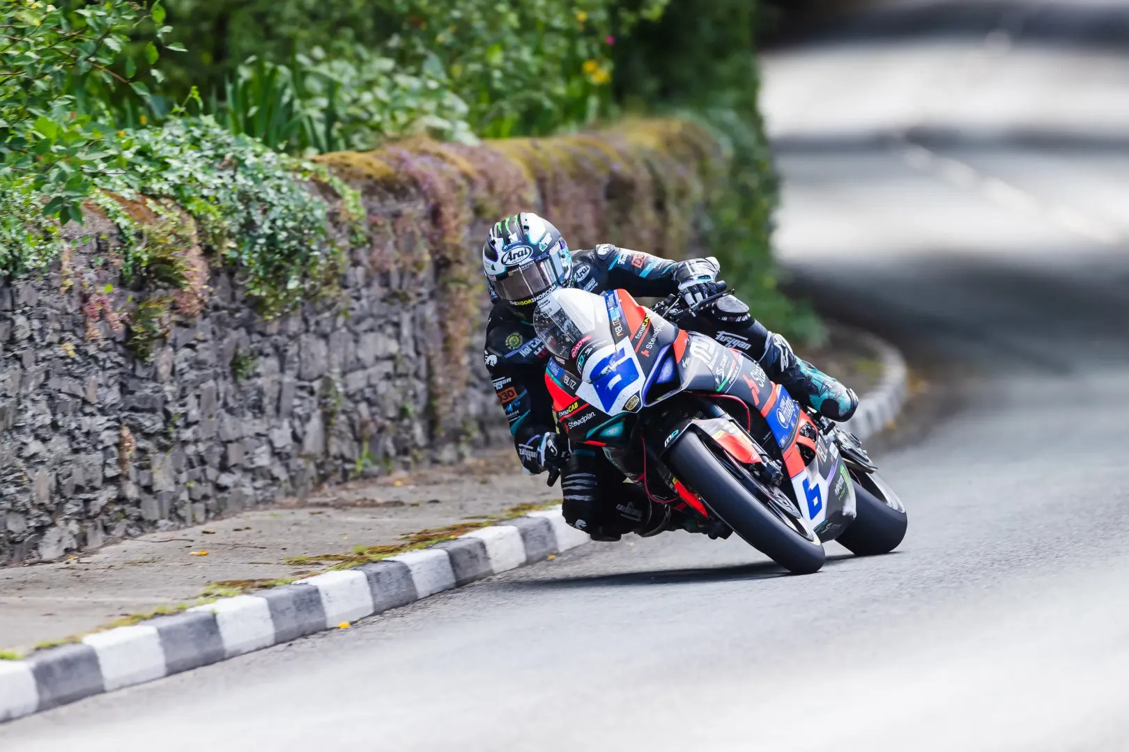 Michael Dunlop Dominates Supersport TT Race 1 to Secure Historic 34th ...